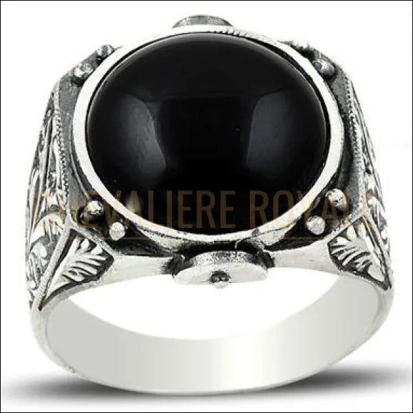 Chevalière avec une pierre onyx design authentique – Chevalière Royale